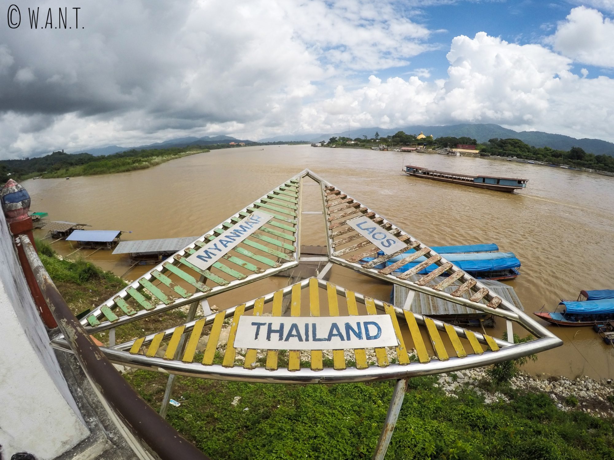 Chiang Khong, aux portes du Triangle d’or - We Are Not Trees